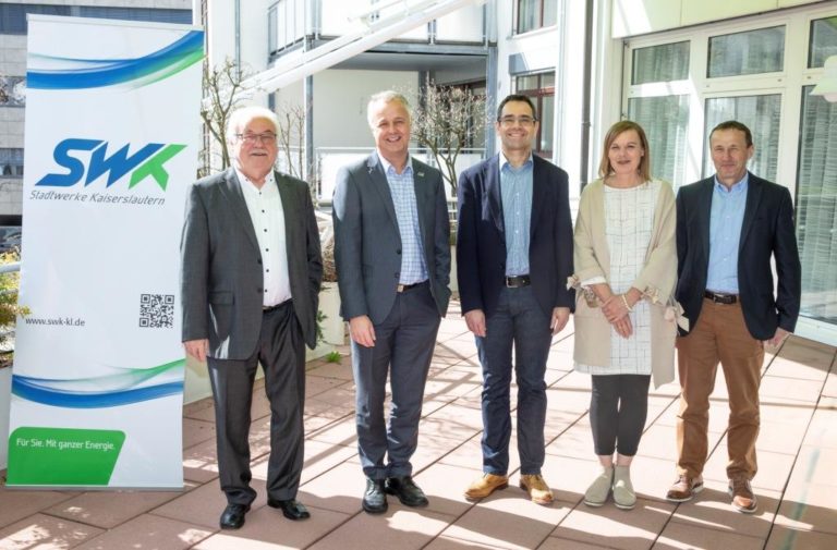 Vertrag unterzeichnet Kaiserslautern - SWK unterstützt Verbandsgemeindewerke Rockenhausen