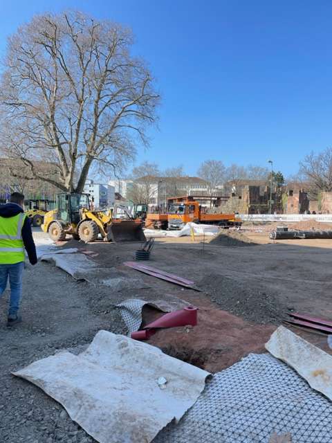 Neue Stadtmitte: 400 LKW-Ladungen Boden, Beton und Asphalt entfernt